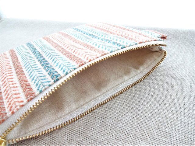 ＊英国生地＊プラントストライプ2＊フラットポーチ＊ファスナー18cm＊iliv＊ | iichi 日々の暮らしを心地よくするハンドメイドやアンティークのマーケットプレイス