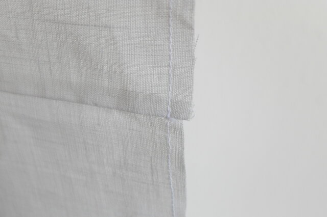 MITTAN×PINT / 端切れパッチワーク / 大麻・白 / 130×130cm | iichi 日々の暮らしを心地よくするハンドメイドやアンティークのマーケットプレイス