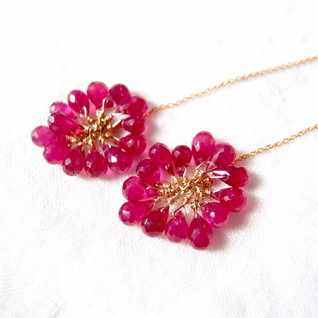 【K14gf】Bunch・アメリカンピアス／Ruby | iichi ハンドメイド・アンティーク・食品・ギフト・手作り
