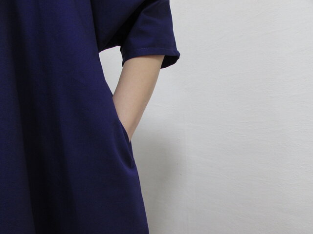 2712大人の女性をより魅力的に見せるAラインワンピース コットン パープル | iichi ハンドメイド・クラフト作品・手仕事品の通販