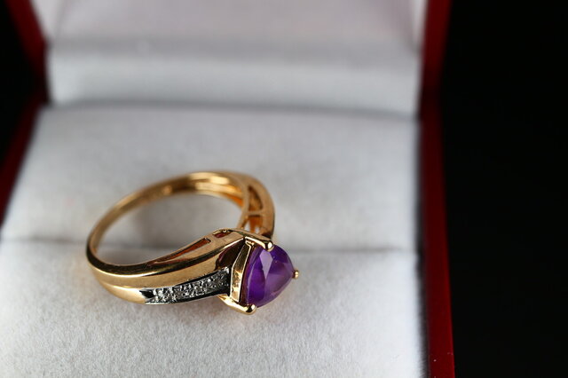 極上 英国 1996年 ゴールド リング 指輪 レディース ダイアモンド アメシスト アメジスト 9ct 純金率 375 J56 | iichi 日々の暮らしを心地よくするハンドメイドや ...