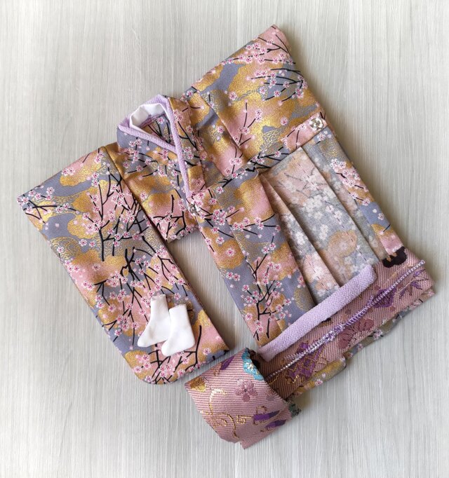 「隠れ里の四季…東雲」22cmドール振袖着物 | iichi ハンドメイド・クラフト作品・手仕事品の通販