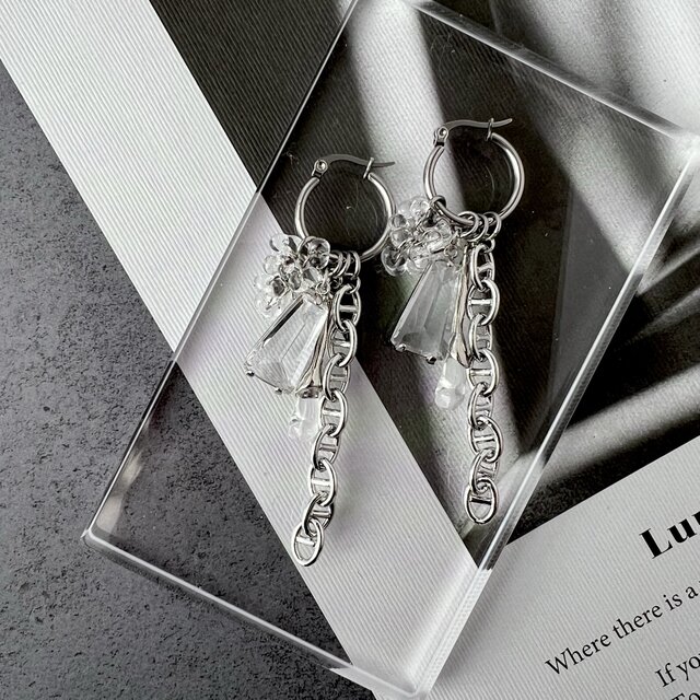[ シルバー ][ イヤリング変更可能 ] silver & clear chain pierce earring | iichi ハンドメイド・クラフト作品・手仕事品の通販
