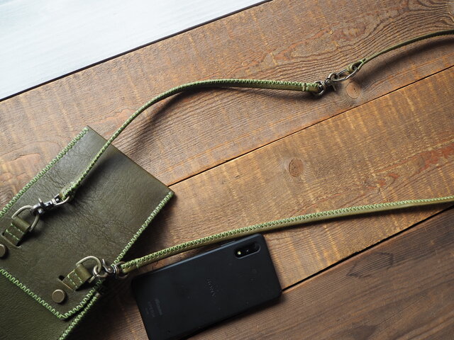 スマホポーチ ストラップ type02【受注制作】 | iichi ハンドメイド・クラフト作品・手仕事品の通販