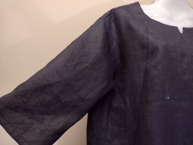 ☆サックワンピース 七分袖 黒 リネン100％ S M・L・LL ～ゆったり個性派 | iichi 日々の暮らしを心地よくするハンドメイドやアンティークのマーケットプレイス