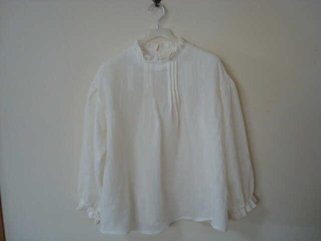 春になったら！「フリル襟ふんわりブラウス」 | iichi ハンドメイド・クラフト作品・手仕事品の通販