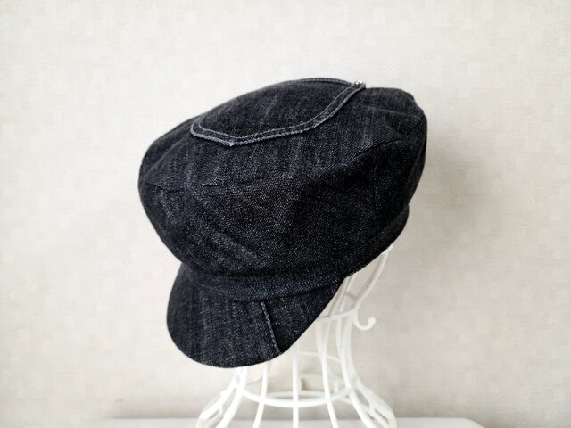 魅せる帽子☆ポケットが楽しい♪リメイクデニムのリバーシブルキャスケット～ブラック | iichi ハンドメイド・クラフト作品・手仕事品の通販