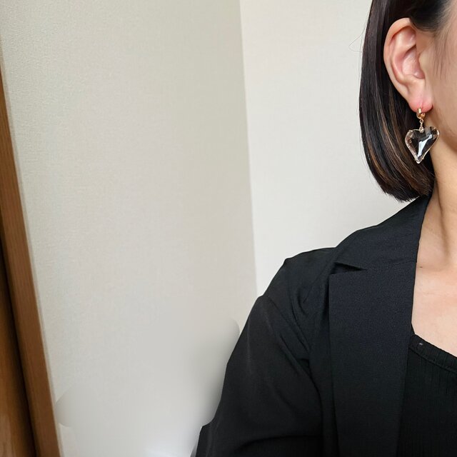 [ イヤリング変更可能 ] gold & big heart pierce earring | iichi ハンドメイド・クラフト作品・手仕事品の通販