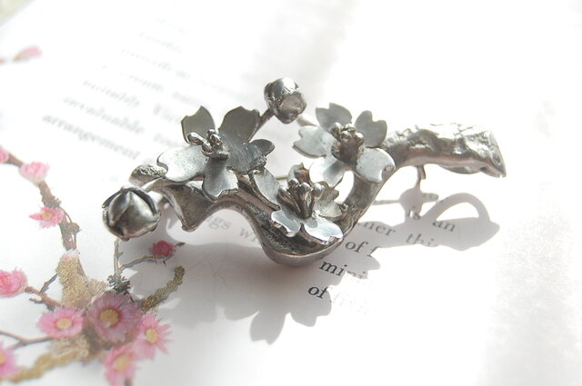 桜・さくらのブローチ兼ペンダント[SILVER950] | iichi ハンドメイド・クラフト作品・手仕事品の通販