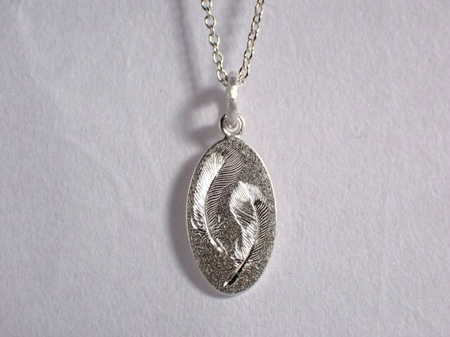 フェザー·ペンダント 004 | iichi ハンドメイド・クラフト作品・手仕事品の通販