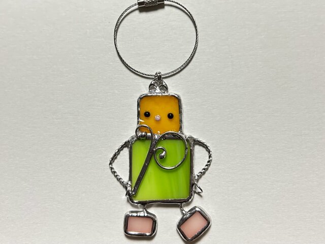 ロボチャーム（アルファベットのP） | iichi ハンドメイド・クラフト作品・手仕事品の通販