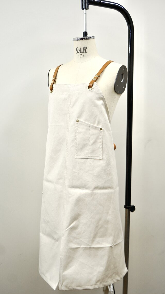 新作 apron TYPE 02 white | iichi ハンドメイド・クラフト作品・手仕事品の通販
