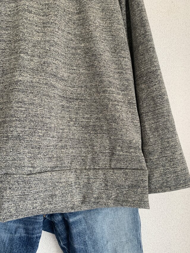 シンプルラグランカットソーM size | iichi 日々の暮らしを心地よくするハンドメイドやアンティークのマーケットプレイス