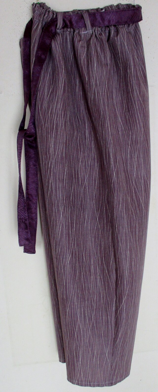 6968 着物で作ったパンツ ＃送料無料 | iichi 日々の暮らしを心地よくするハンドメイドやアンティークのマーケットプレイス