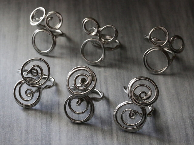 錫のオープンリング TOLOLY F | iichi 日々の暮らしを心地よくするハンドメイドやアンティークのマーケットプレイス