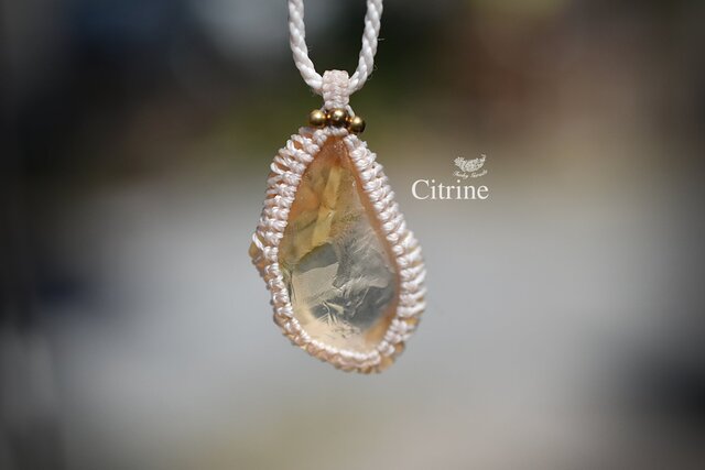 ★シトリン原石 マクラメペンダント959 | iichi ハンドメイド・クラフト作品・手仕事品の通販