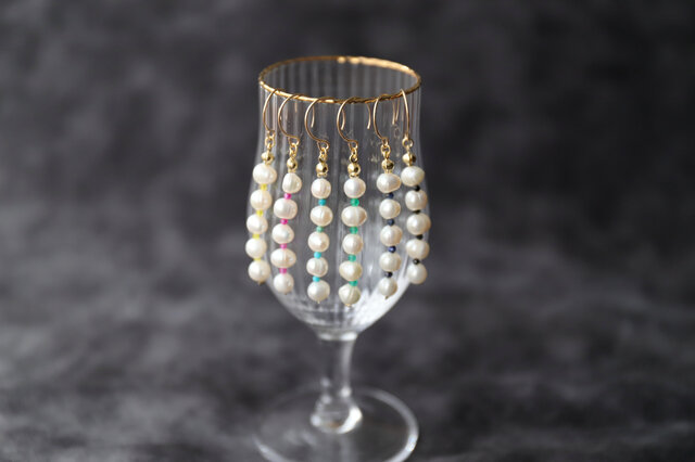 淡水パールxブラックスピネルの5-pieceイヤリング (#1002) | iichi ハンドメイド・クラフト作品・手仕事品の通販