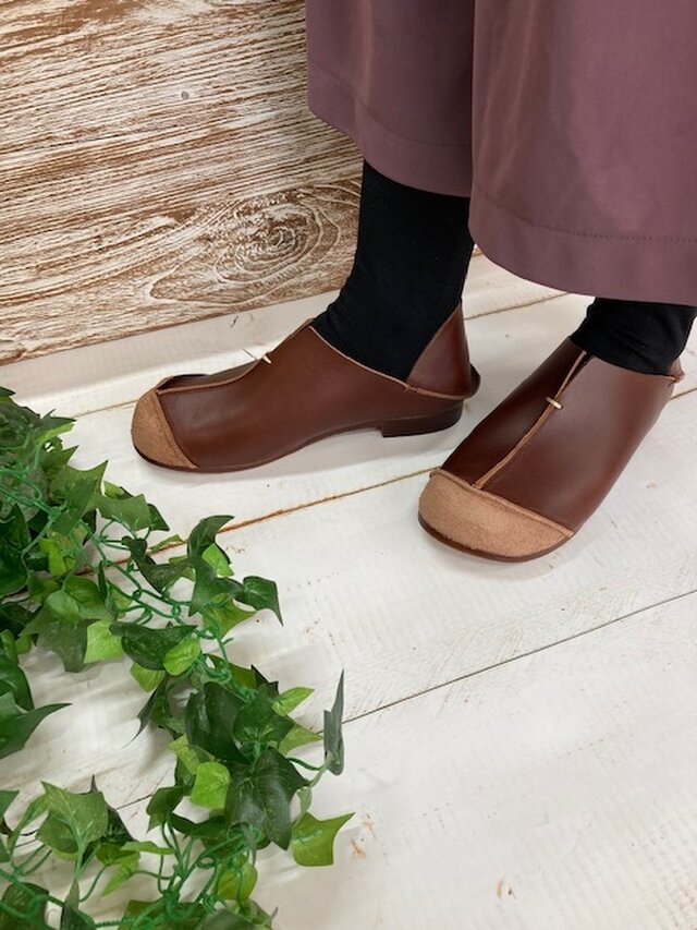 かかと踏んでも履けるざっくりレザースリッポン 2303 | iichi ハンドメイド・クラフト作品・手仕事品の通販