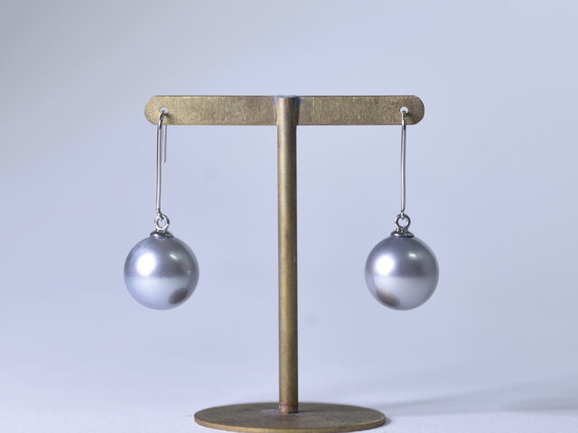 south sea gray pearl 11.7mm_11.9mm / Pt900 【hook pierce】 | iichi ハンドメイド・クラフト作品・手仕事品の通販