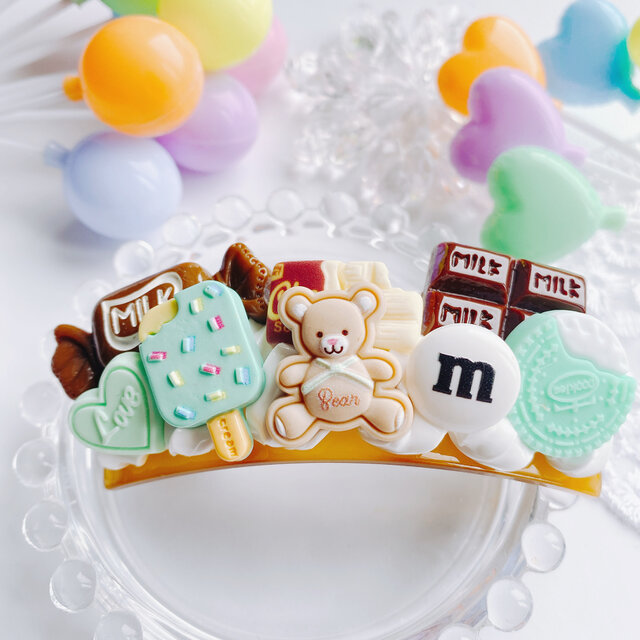 CANDY POP お菓子のバレッタ chocolatmint スイーツデコ フェイクスイーツ | iichi ハンドメイド・クラフト作品・手仕事品の通販