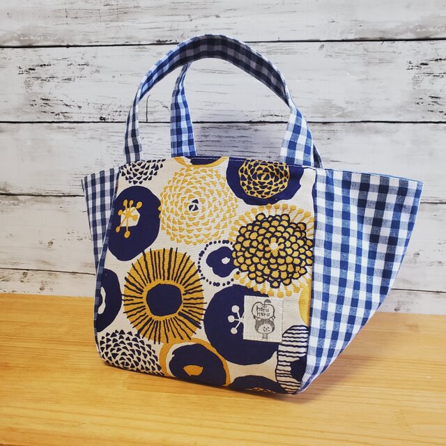 ころりんマルシェトートバッグ(花柄×ギンガムチェック) | iichi ハンドメイド・クラフト作品・手仕事品の通販