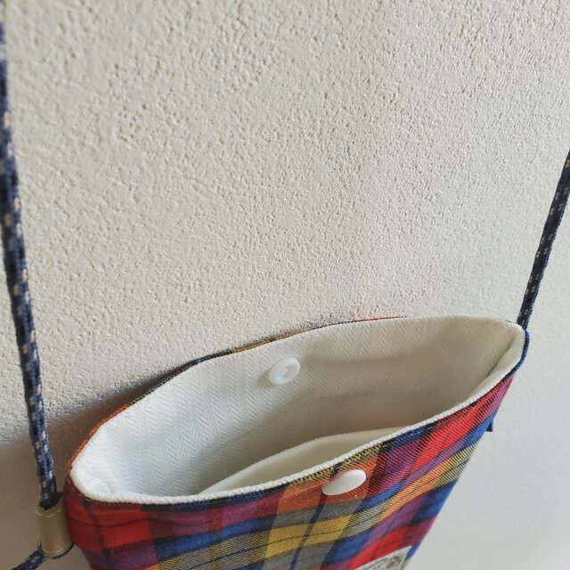スマホショルダー ポケット付き カラフルチェック柄 お洗濯もOK！ | iichi ハンドメイド・クラフト作品・手仕事品の通販