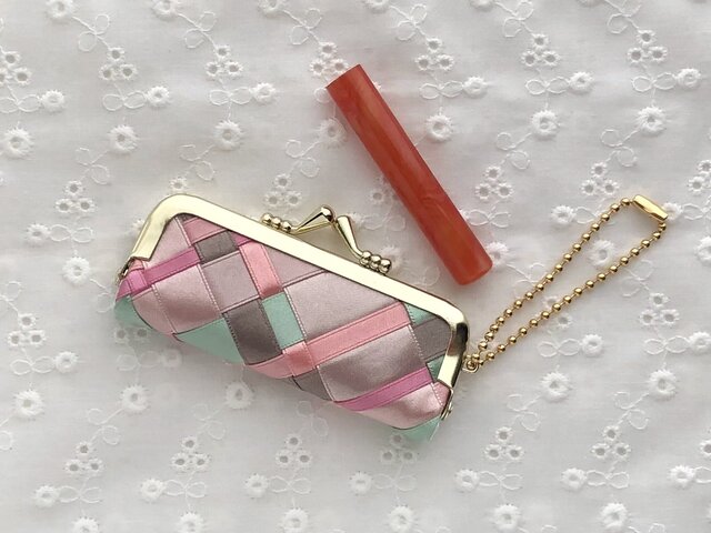 リボン編み 印鑑ケース 春風 | iichi 日々の暮らしを心地よくするハンドメイドやアンティークのマーケットプレイス