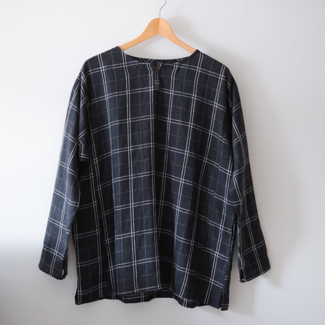 Gender-free tops/ black checked pattern | iichi ハンドメイド・クラフト作品・手仕事品の通販