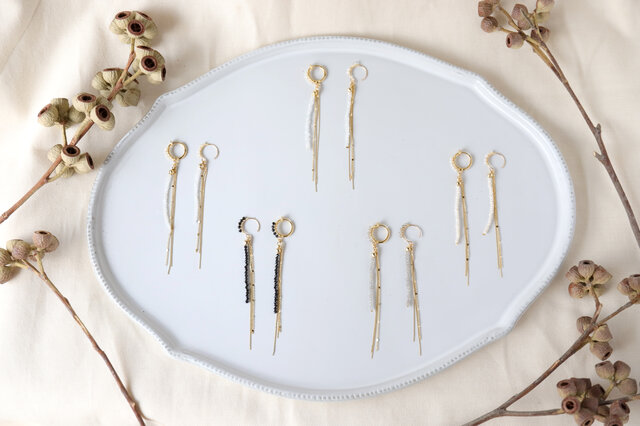 " i ? " カラーストーンイヤリング（グレームーンストーン）#1010 | iichi ハンドメイド・クラフト作品・手仕事品の通販