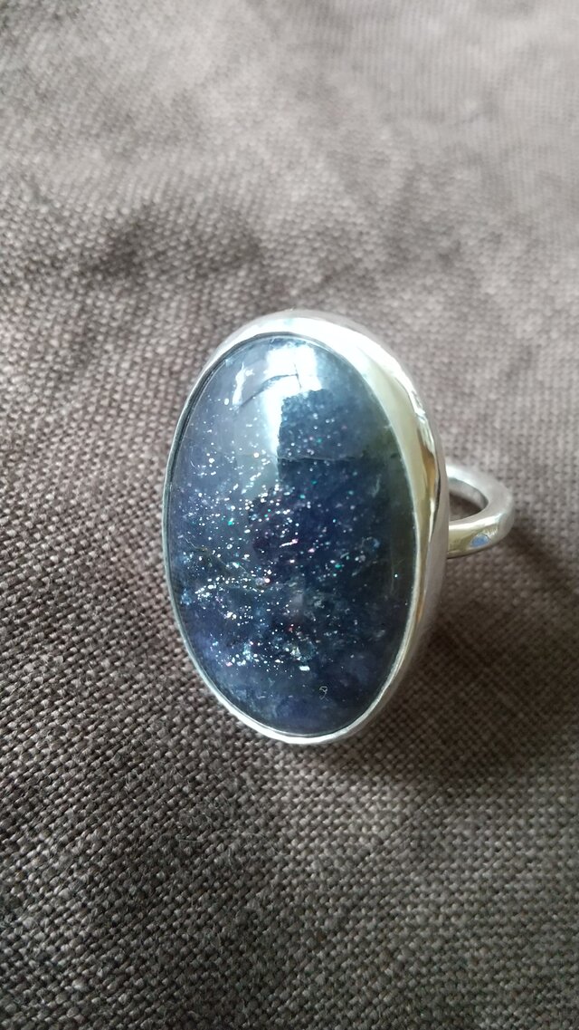 アイオライトサンストーンシルバーリング#13 | iichi 日々の暮らしを心地よくするハンドメイドやアンティークのマーケットプレイス