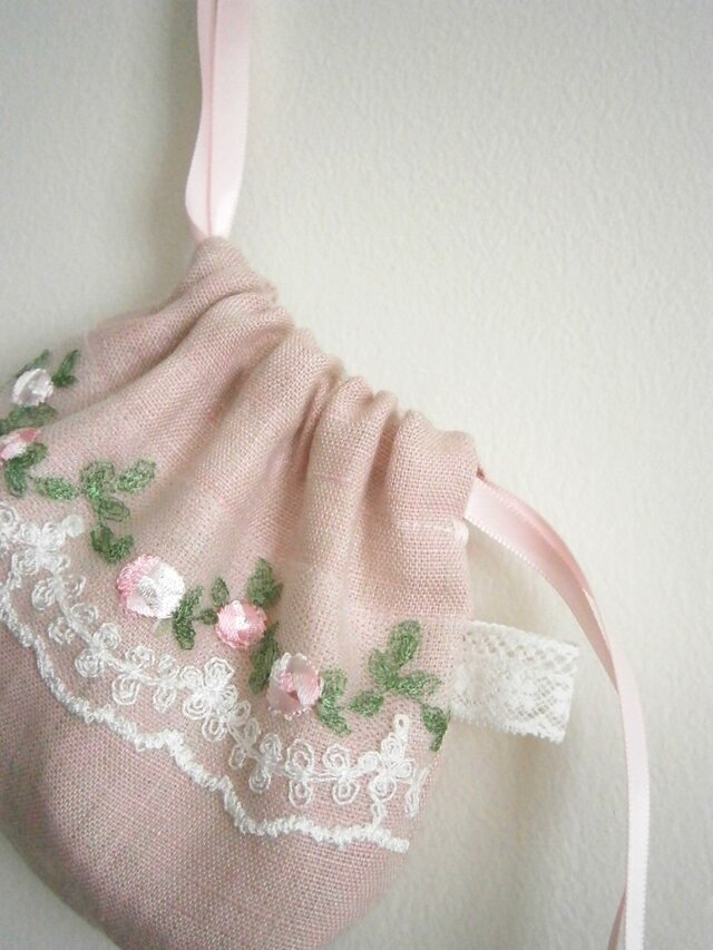 cute&chic 刺繍lace×linen PouchSet | iichi ハンドメイド・クラフト作品・手仕事品の通販