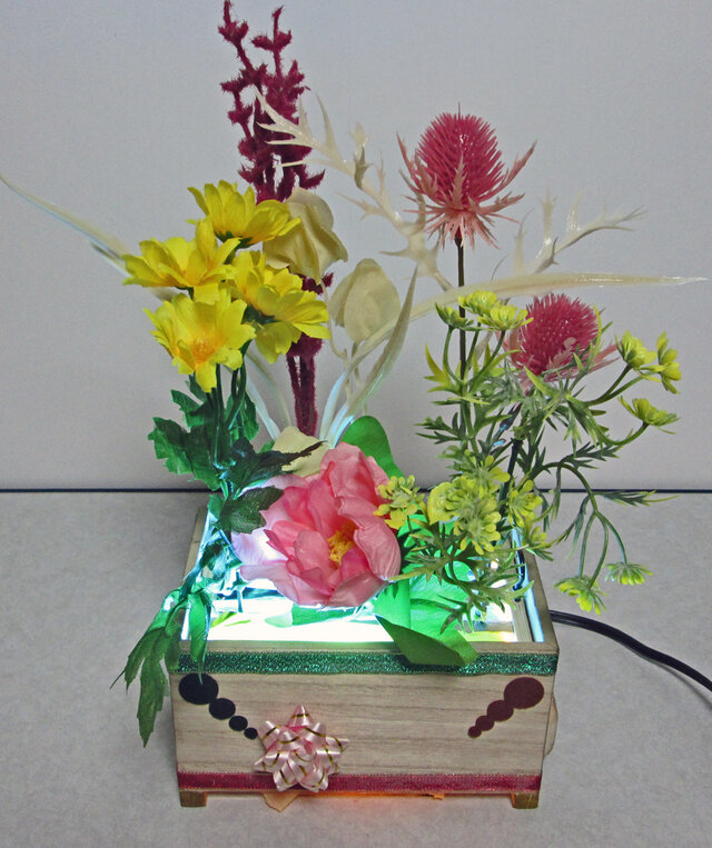プランタン妖艶6色夜宴花 LEDナイトライトの夢灯り／PK-080 | iichi ハンドメイド・クラフト作品・手仕事品の通販