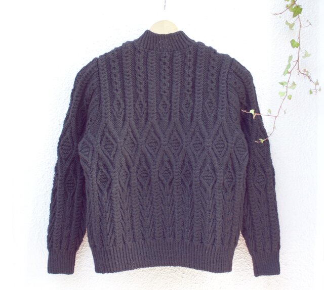 アランのプルオーバー25 黒（送料無料） | iichi 日々の暮らしを心地よくするハンドメイドやアンティークのマーケットプレイス