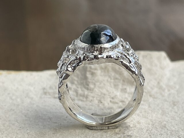 《C様オーダー品》宇宙の煌めきリング | iichi 日々の暮らしを心地よくするハンドメイドやアンティークのマーケットプレイス