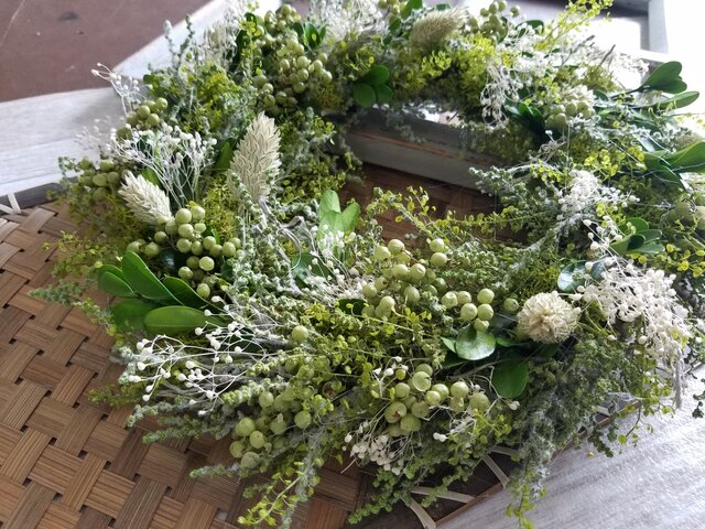 【母の日2023】新緑グリーンのwreath | iichi ハンドメイド・クラフト作品・手仕事品の通販