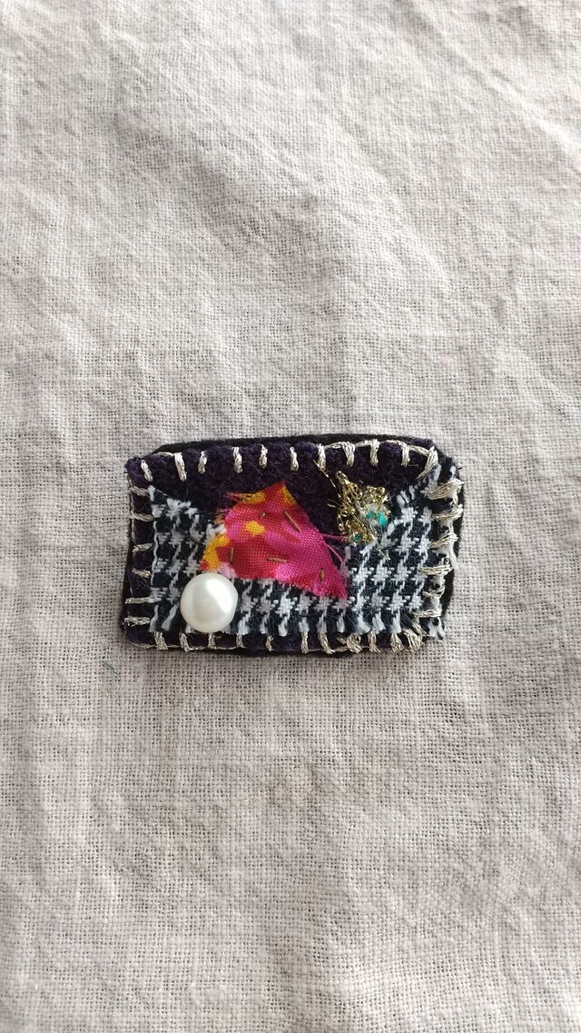 hagireブローチNo.43 | iichi ハンドメイド・クラフト作品・手仕事品の通販