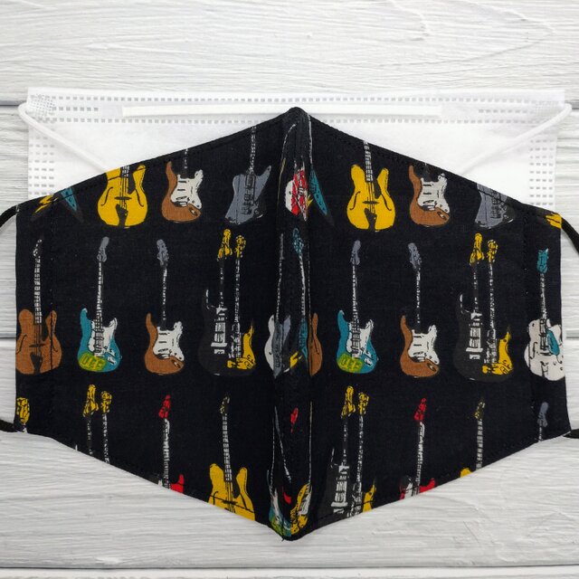 う040 ギター柄☆立体マスク | iichi ハンドメイド・クラフト作品・手仕事品の通販