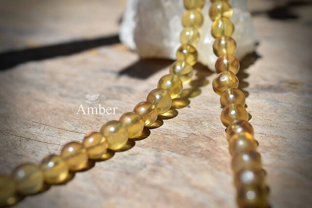 琥珀★イエローアンバーB ネックレス 996 | iichi 日々の暮らしを心地よくするハンドメイドやアンティークのマーケットプレイス