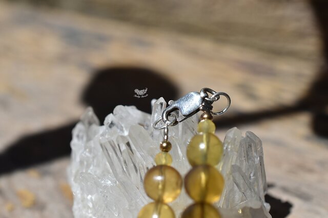 琥珀★イエローアンバーB ネックレス 996 | iichi 日々の暮らしを心地よくするハンドメイドやアンティークのマーケットプレイス