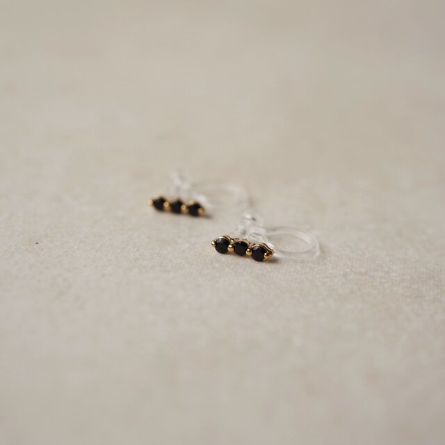 CZドットノンホールピアス(GR-E019C、GR-E020C) | iichi ハンドメイド・クラフト作品・手仕事品の通販