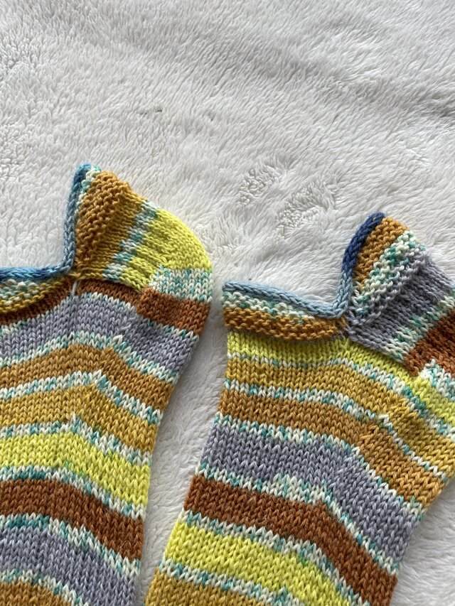 No.1140 うつぼソックス29匹め | iichi 日々の暮らしを心地よくするハンドメイドやアンティークのマーケットプレイス