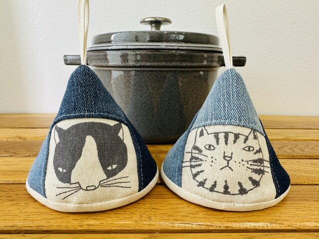 三角鍋つかみ★staub ストウブ ホーロー鍋★ミトン 鍋つかみ ネコ 猫 ねこ cat | iichi ハンドメイド・クラフト作品・手仕事品の通販