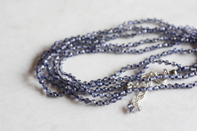 No. 159 アイオライトのネックレス | iichi 日々の暮らしを心地よくするハンドメイドやアンティークのマーケットプレイス