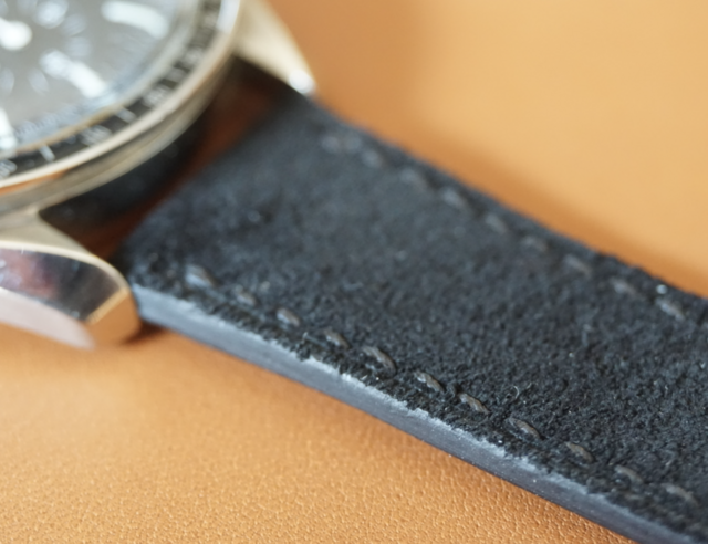 『高級革使用』イングリッシュスウェード ブラック 時計ベルト Apple Watchバンド レザー 腕時計 革ベルト 皮 | iichi 日々の暮らしを心地よくするハンドメイドやアンティークの ...