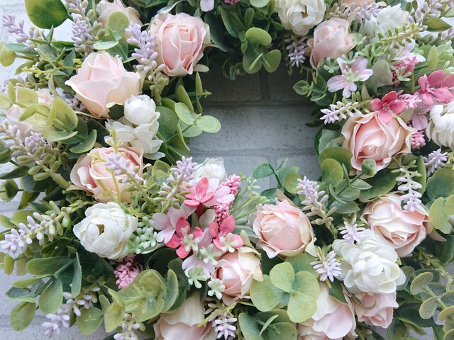 ベビーピンクのリース | iichi ハンドメイド・クラフト作品・手仕事品の通販