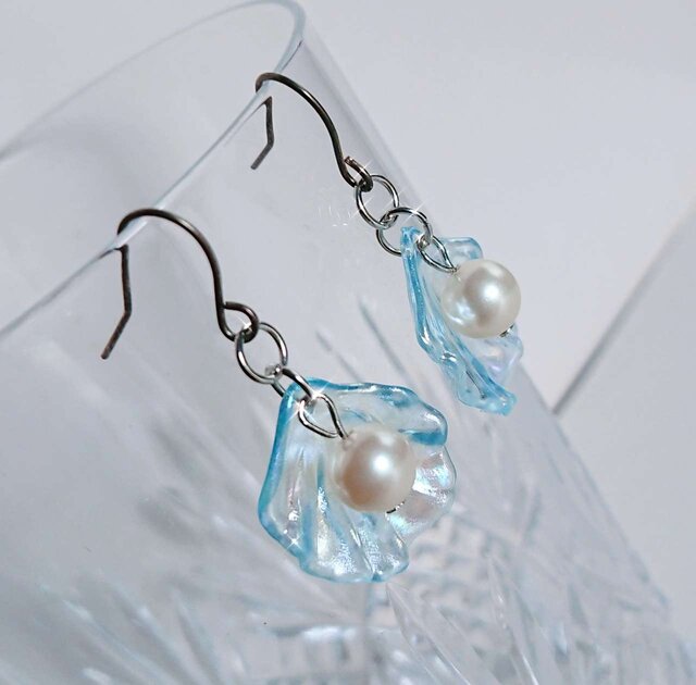 【真珠】貝つきパールのピアス イヤリング | iichi ハンドメイド・クラフト作品・手仕事品の通販