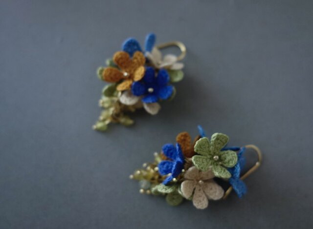 bouquet of blue flower mix | iichi 日々の暮らしを心地よくするハンドメイドやアンティークのマーケットプレイス