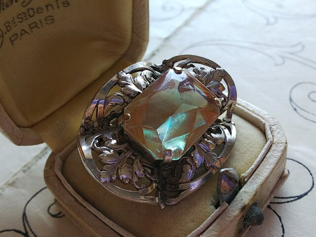 ヴィンテージOctagonalサフィレット（18×13㎜）1930年代ブローチ | iichi ハンドメイド・クラフト作品・手仕事品の通販