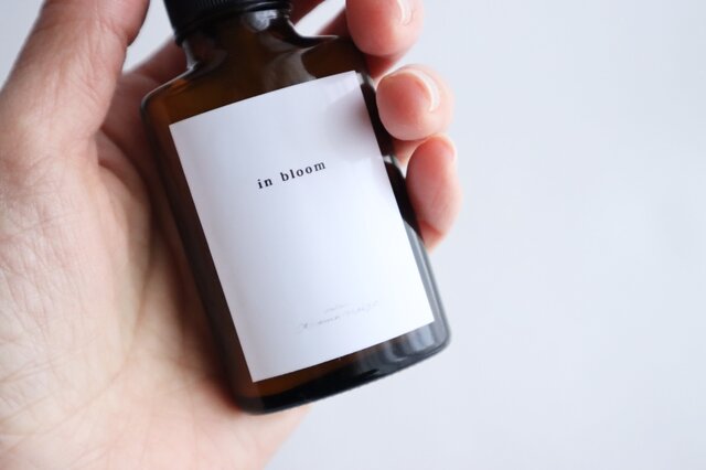 in bloom | iichi 日々の暮らしを心地よくするハンドメイドやアンティークのマーケットプレイス