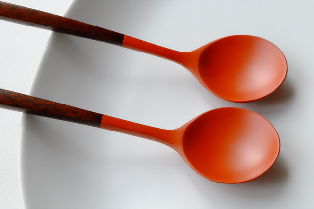 ウォールナットの木の朱漆テーブルスプーン B(type-ZEN) 2本セット | iichi ハンドメイド・クラフト作品・手仕事品の通販